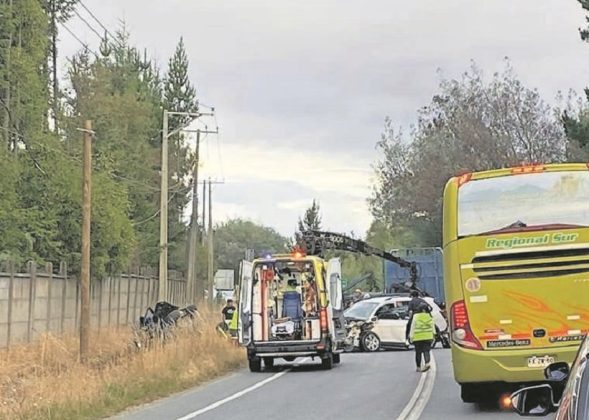 Una mujer fallecida y varios heridos dejó violenta colisión en Lanco ...